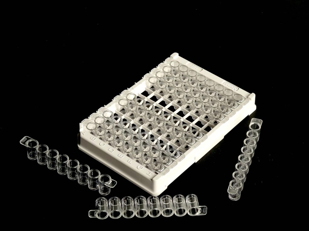 Carboxylated 96 Well Breakable Strip Plates - 8 Well Strip | Biomat